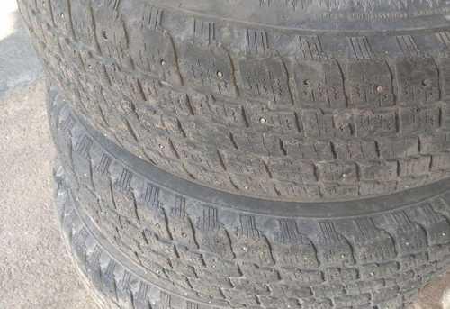 Cooper Adventurer H/T 215/75 R15