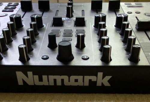 Dj контррллер Numark ns4fx