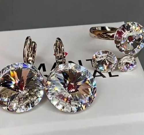 Комплект серьги и кольцо с кристаллами Swarovski