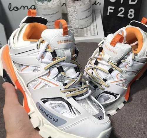 Balenciaga Track