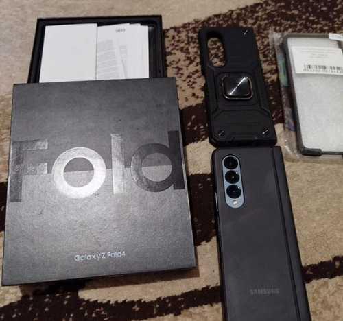 Samsung Galaxy Z Fold4, 12/256 ГБ