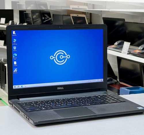 Ноутбук Dell 15.6 / Core i3-6006U / 8G / SSD 240G