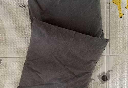 2 серые подушки в отличном состоянии, цена за 2