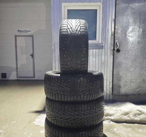 Nokian Tyres Hakkapeliitta 7 SUV 295/40 R21 111T