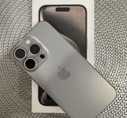 iPhone 15 Pro, 128 ГБ