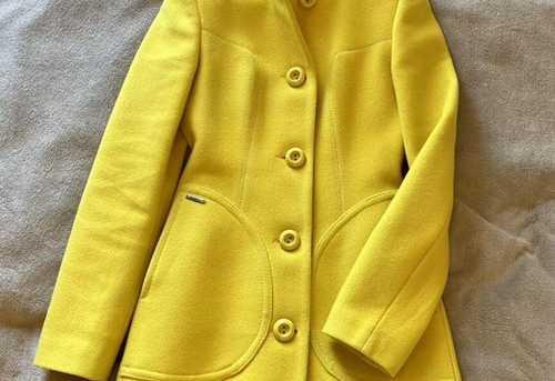 Пальто жёлтое нат.шерсть