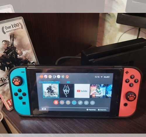 Nintendo switch rev 2 с играми