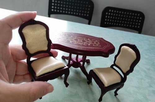 Стол и стулья миниатюра Деагостини