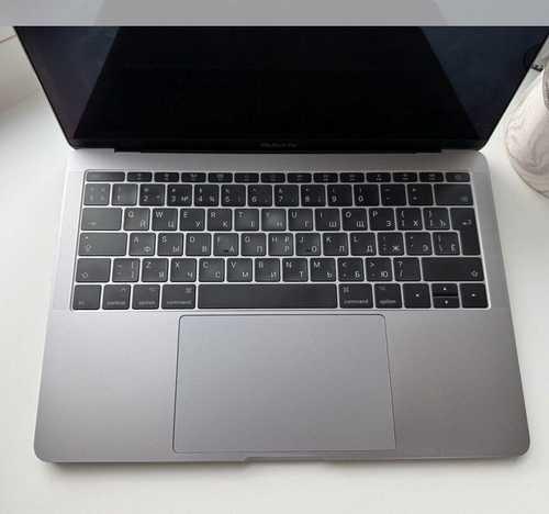 Macbook pro 13 2017 8/128gb