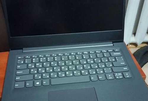 Ноутбук Lenovo V14 IIL