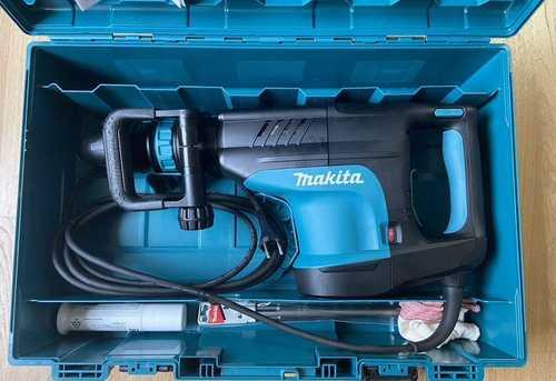 Отбойный молоток Makita HM 1203 новый