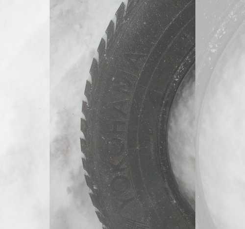 Yokohama Ice Guard Stud IG55 27/65 R17