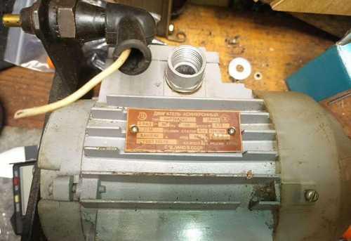 Электродвигатель для швейной машины