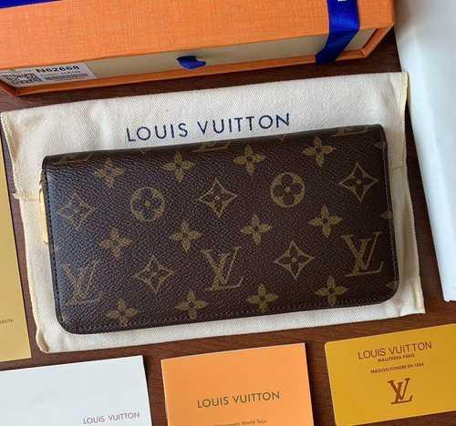 Кошелек Louis Vuitton Zippy