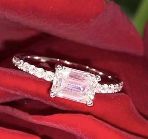 Кольцо 1.25 ct эмеральд бриллиант (муассанит)