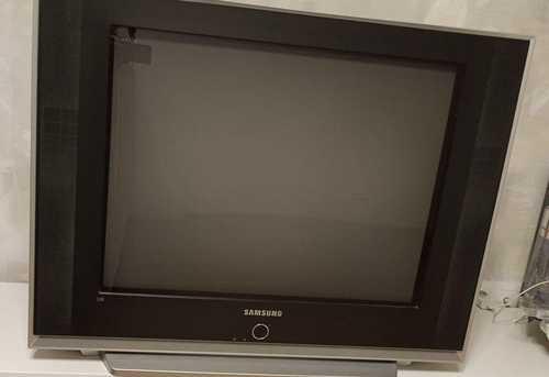 Телевизор б/у Samsung в отличном состоянии