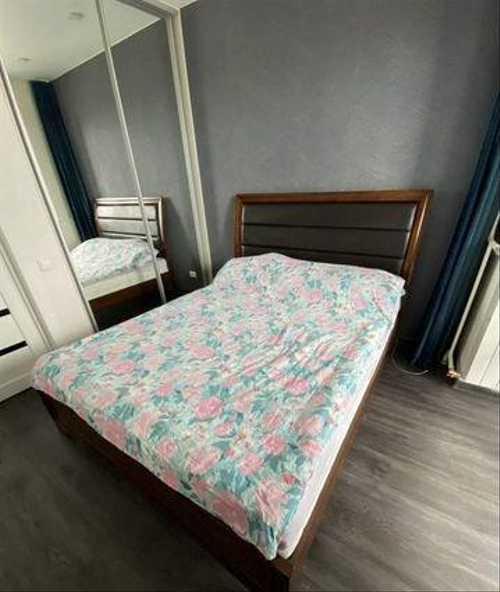 Кровать двуспальная 160х200 бу
