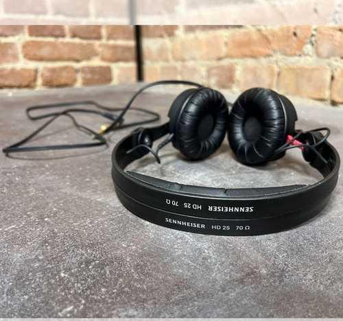 Наушники Sennheiser HD 25