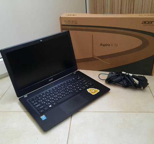 Ноутбук Acer Aspire V3-371-584N 13,3' FHD Core i5