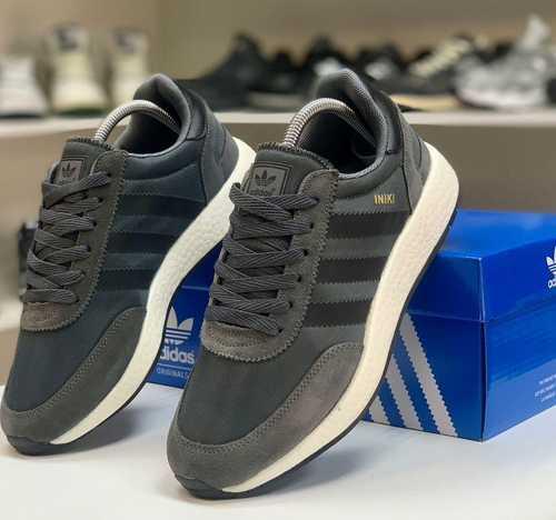 Кроссовки Adidas iniki