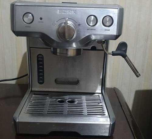 Кофемашина рожковая bork c 800
