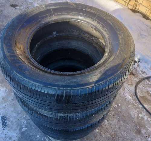 Bridgestone Dueler H/L 400 255/65 R17