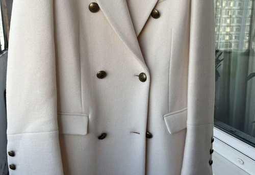Пальто италия шерсть новое размер 46.48