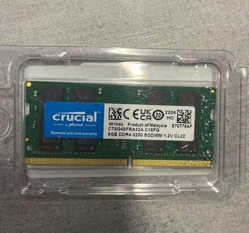 Crucial CT8G4sfra32A DDR4 8 Гб PC4-25600