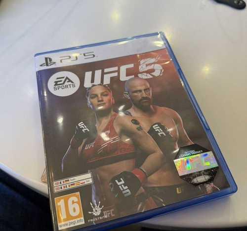 Диск UFC 5 PS5 игра ENG/Англ яз