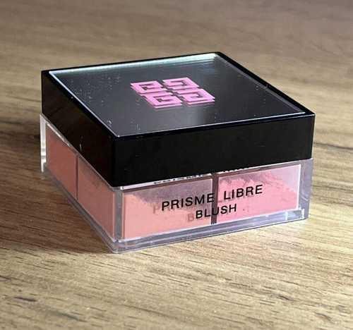 Givenchy Prisme Libre Blush 03