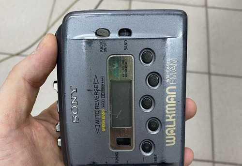 Кассетный проигрыватель Sony Walkman WM-FX445