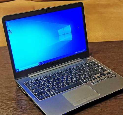 Ультрабук Samsung NP530U4C-S03RU 8/128 SSD