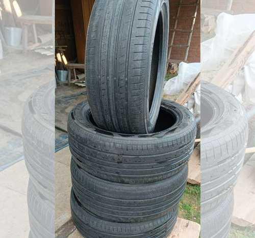 Yokohama BluEarth AE50 215/50 R17 95W