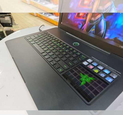 Игровой Razer 17.3" Full HD i7 16Gb GTX 960M SSD