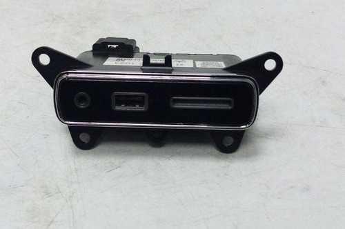 Разъём USB Jeep Grand Cherokee WK2 2014