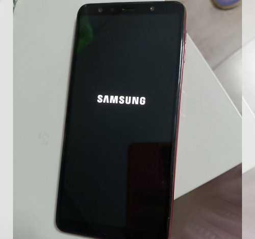 Samsung Galaxy A7 (2018), 4/64 ГБ