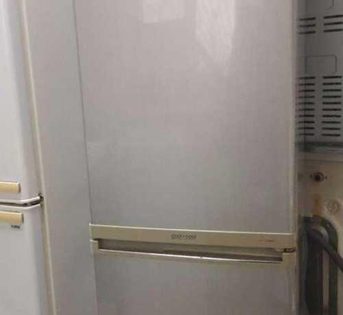 Холодильник Samsung 155см. Доставка. Гарантия