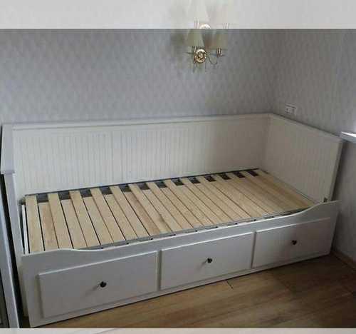 Кровать IKEA hemnes