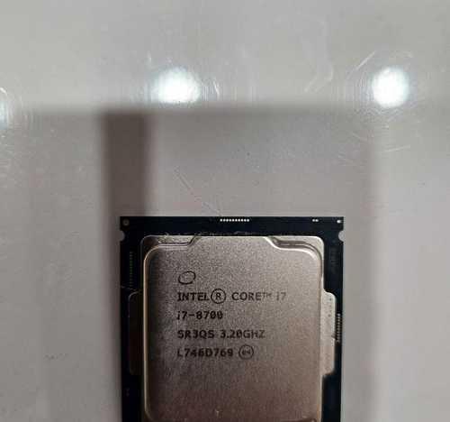 Процессор I7 8700