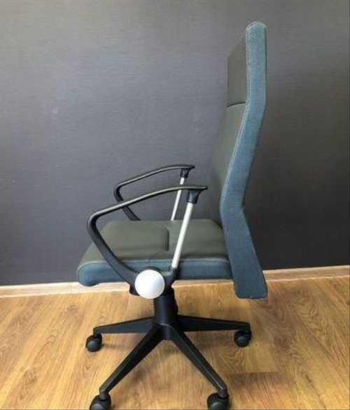 Офисное кресло от производителя