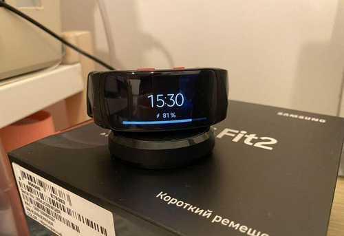 Смарт-часы Samsung Gear Fit2 Pro