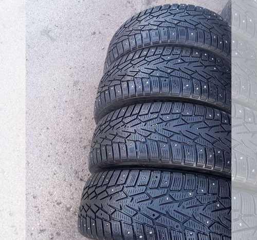 Nokian Tyres Hakkapeliitta 7 SUV 215/65 R16 102T