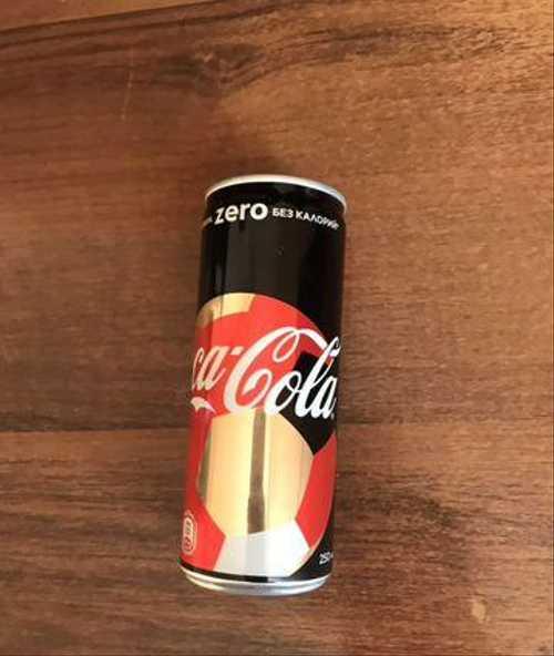 Подарочная банка Coca-Cola с чемпионата мира FIFA