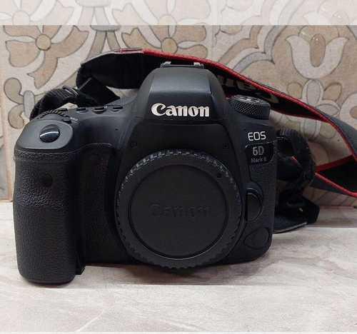 Зркальный фотоаппарат Canon EOS 6d mark ii