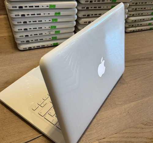 Apple macbook 13 2010