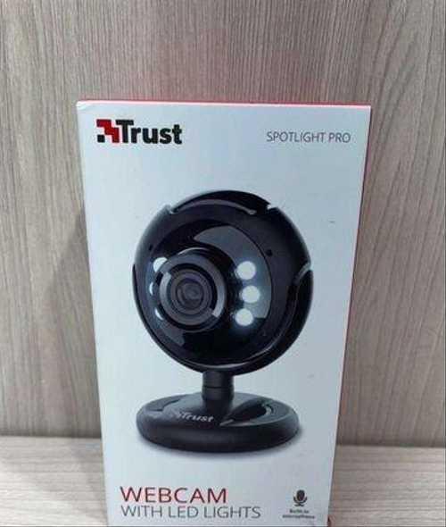Веб-камера Trust spotlight pro