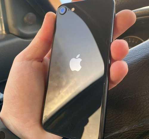 iPhone SE (2020), 64 ГБ