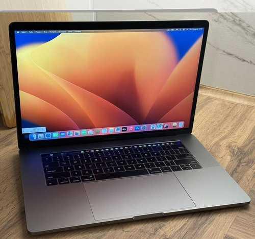 Macbook pro 15 2017 i7 3.1Ghz/Radeon 560/16/1tb