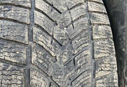 Goodyear Eagle Touring 235/65 R17