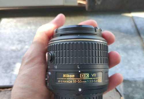 Nikon DX VR AF-S Nikkor 18-55mm 1:3.5-5.6G